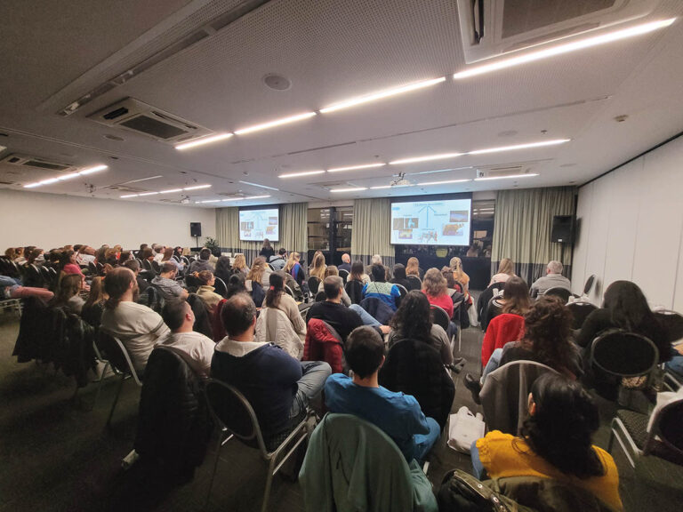 John Martin presentó Flexapet, “la evolución en salud articular” - Mi ...